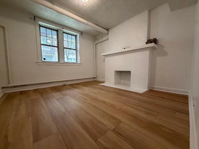 1 Br, 1 bath, Condo 14148 Superior Rd