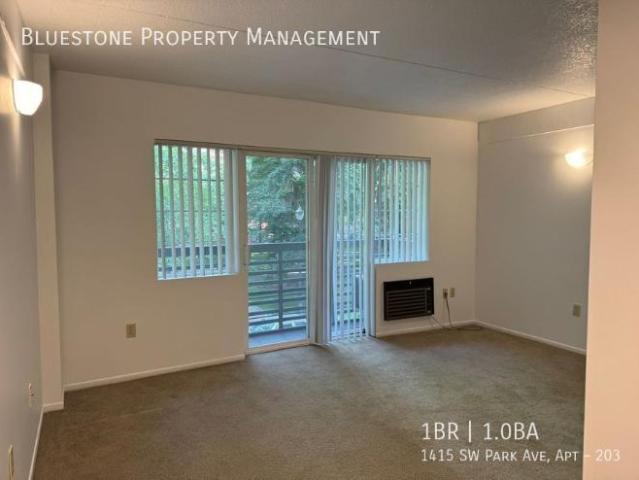 1 Br, 1 bath, Condo 1415 SW Park Ave Apt