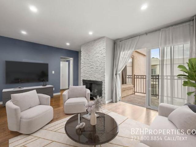 1 Br, 1 bath, Condo 141 S Clark Dr