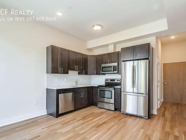1 Br, 1 bath, Condo 1430 South Street