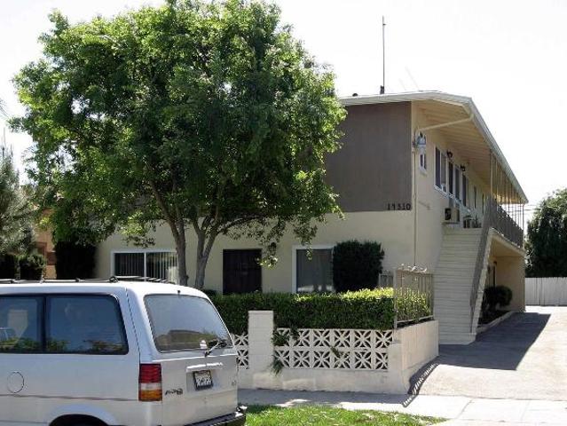 1 Br, 1 bath, Condo 14310 Tiara St
