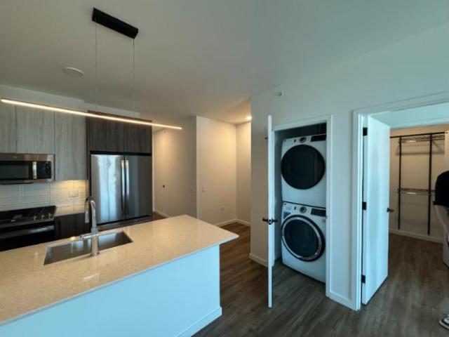 1 Br, 1 bath, Condo 144 N Aberdeen St