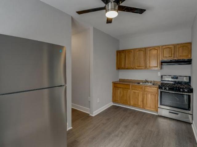 1 Br, 1 bath, Condo 144 W Allens Ln