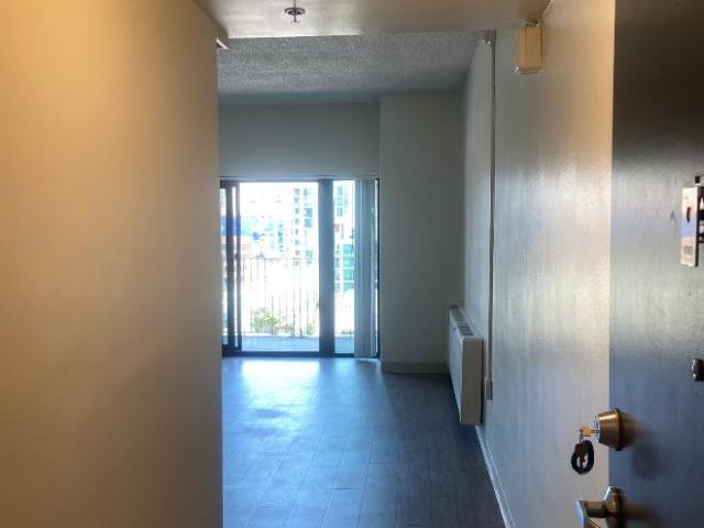 1 Br, 1 bath, Condo 1455 2nd Ave
