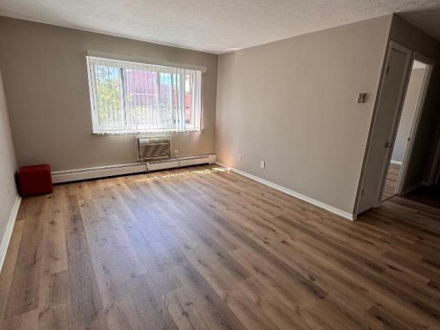 1 Br, 1 bath, Condo 14567 Madison Ave