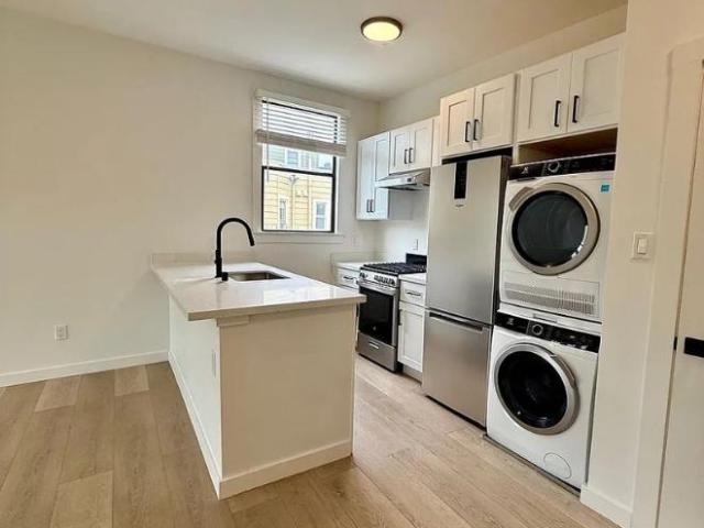 1 Br, 1 bath, Condo 1450 Castro Street