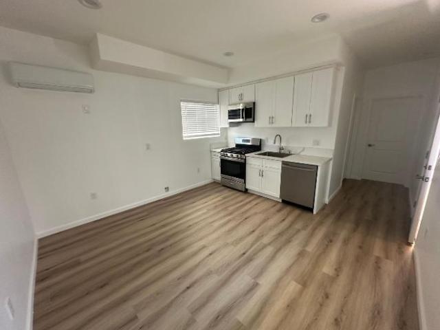 1 Br, 1 bath, Condo 14527 Hartland