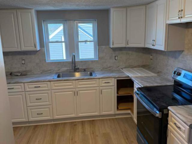1 Br, 1 bath, Condo 145 Market St