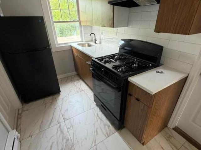 1 Br, 1 bath, Condo 145 Vermont
