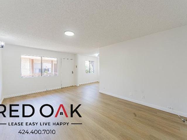 1 Br, 1 bath, Condo 14632 Magnolia Boulevard