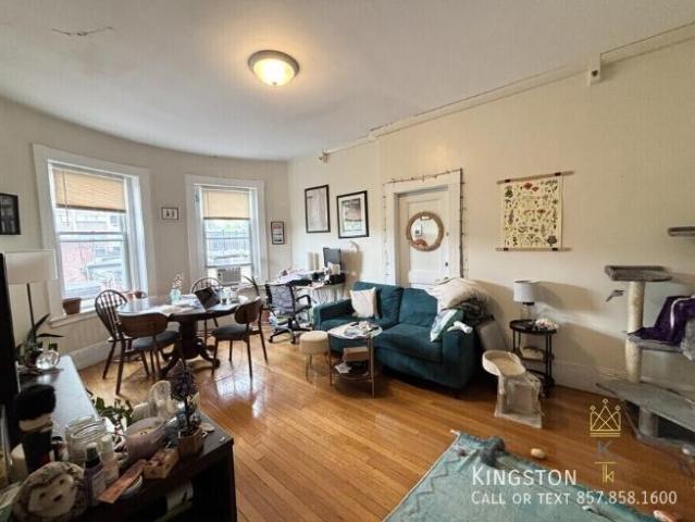 1 Br, 1 bath, Condo 1477 Beacon St