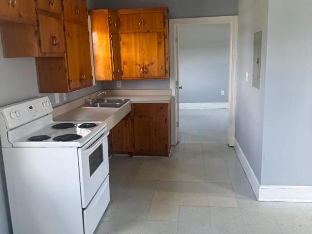 1 Br, 1 bath, Condo 147 Sprouses Corner Rd