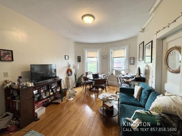 1 Br, 1 bath, Condo 1481 Beacon St