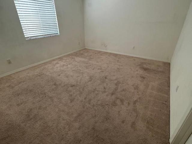1 Br, 1 bath, Condo 14925 Shoreham St