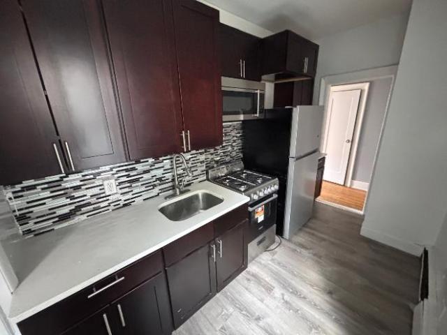 1 Br, 1 bath, Condo 149 Zabriskie St