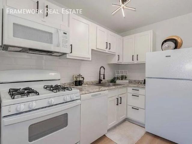1 Br, 1 bath, Condo 1515 Clermont St