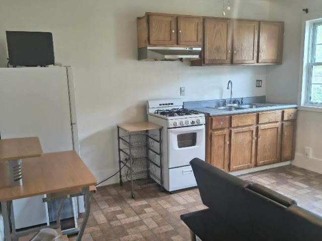 1 Br, 1 bath, Condo 1529 18th St