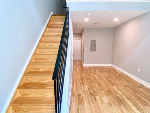 1 Br, 1 bath, Condo 1523 W Girard Ave