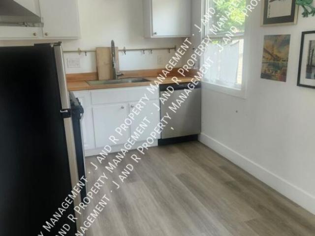 1 Br, 1 bath, Condo 152 S Lincoln Street