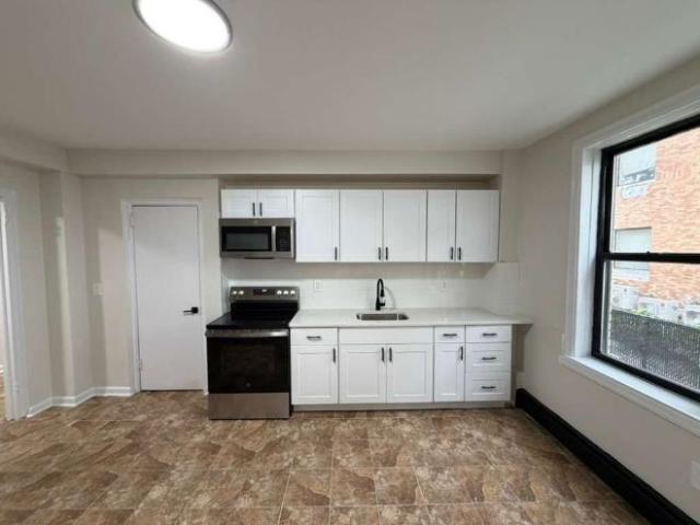 1 Br, 1 bath, Condo 152 South Harrison St