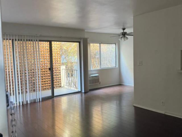 1 Br, 1 bath, Condo 1538 N Detroit St