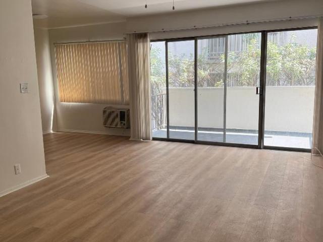 1 Br, 1 bath, Condo 1538 N Detroit St