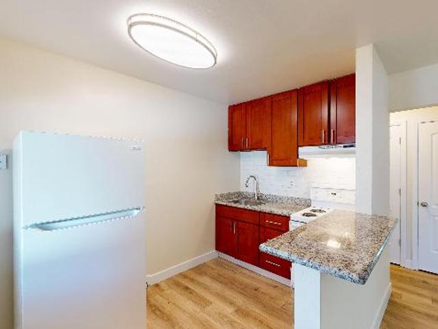 1 Br, 1 bath, Condo 15495 Marty Dr