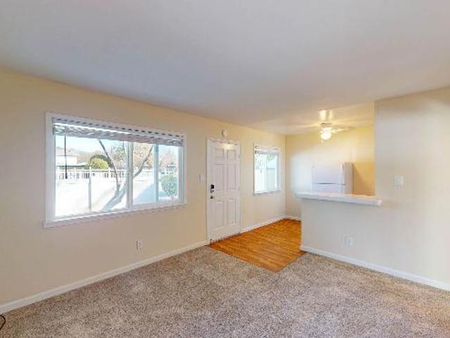 1 Br, 1 bath, Condo 15437 Marty Dr