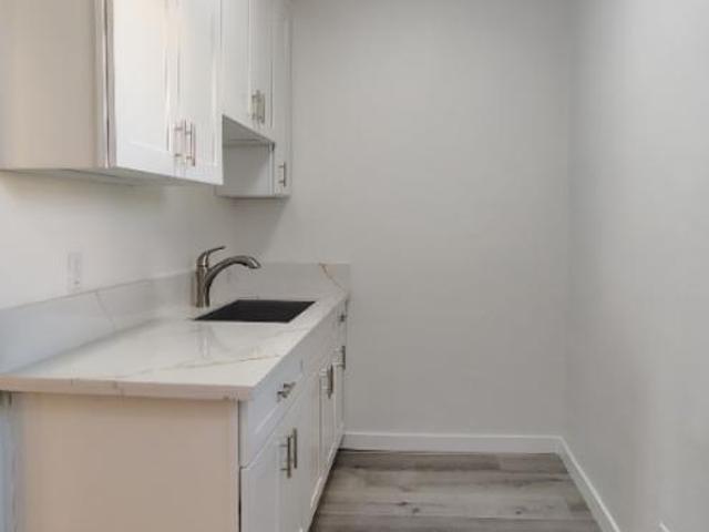 1 Br, 1 bath, Condo 1565 S Hobart Blvd