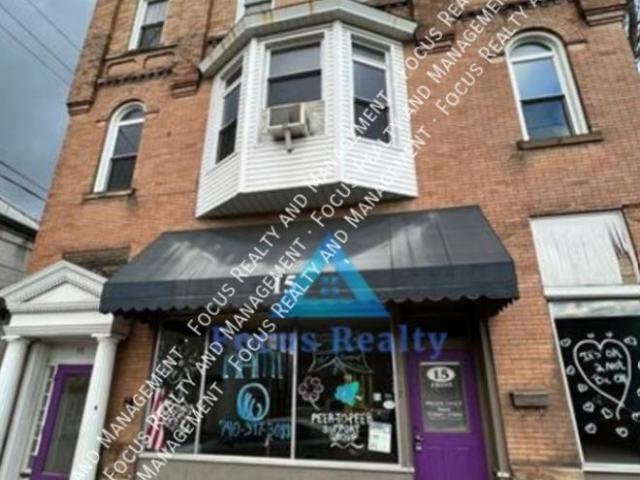 1 Br, 1 bath, Condo 15 E Vine St