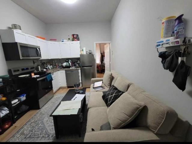 1 Br, 1 bath, Condo 1605 W Diamond