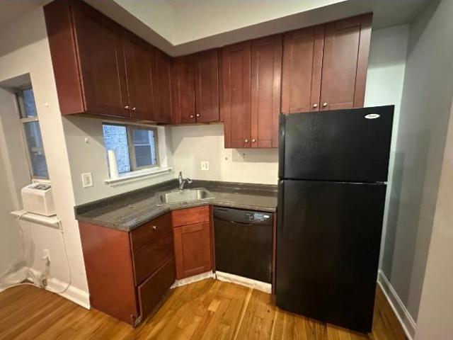 1 Br, 1 bath, Condo 1603 W Diamond