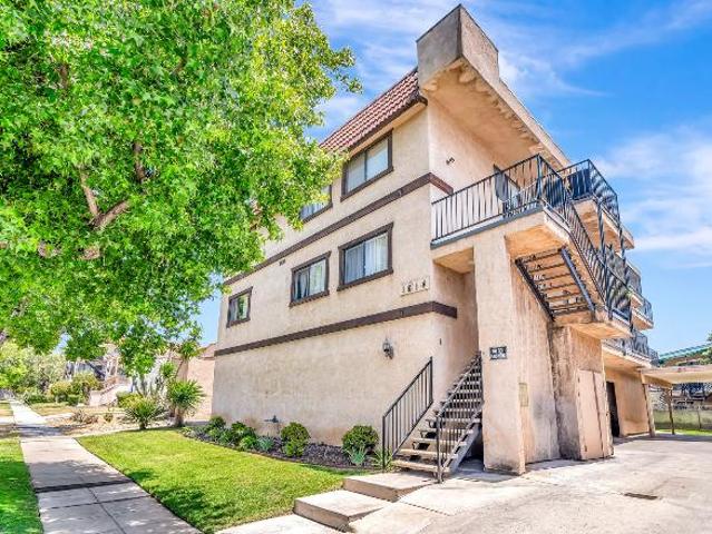 1 Br, 1 bath, Condo 1614 E Chevy Chase Dr