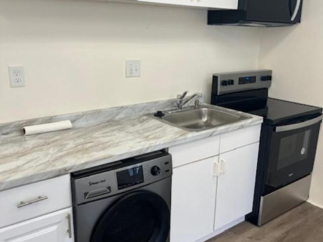 1 Br, 1 bath, Condo 1610 7th St Nw