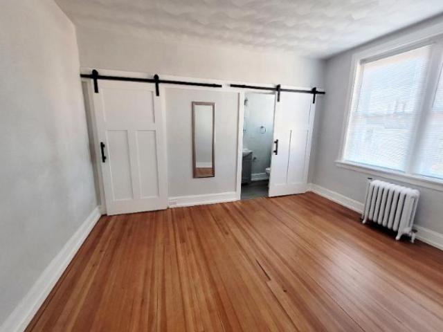 1 Br, 1 bath, Condo 1611 Hampton Blvd