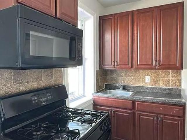 1 Br, 1 bath, Condo 162 Bergen Ave