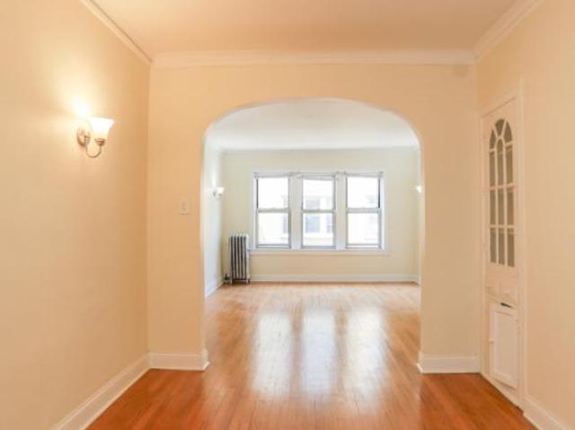 1 Br, 1 bath, Condo 1631 Lunt