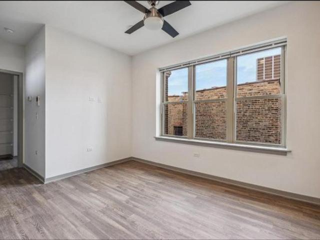 1 Br, 1 bath, Condo 1645 N Wells