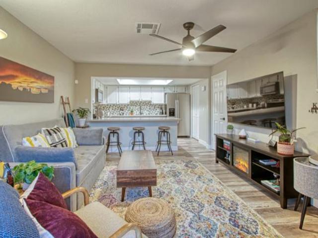 1 Br, 1 bath, Condo 1645 W Baseline Rd