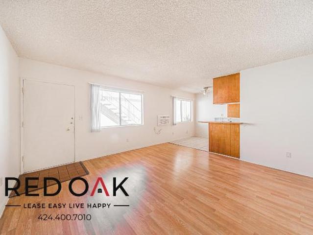 1 Br, 1 bath, Condo 16515 Victory Blvd