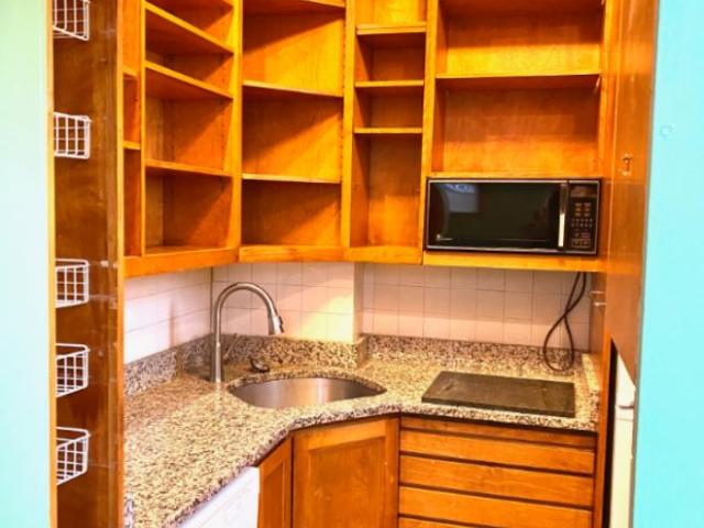 1 Br, 1 bath, Condo 1666 Commonwealth Ave