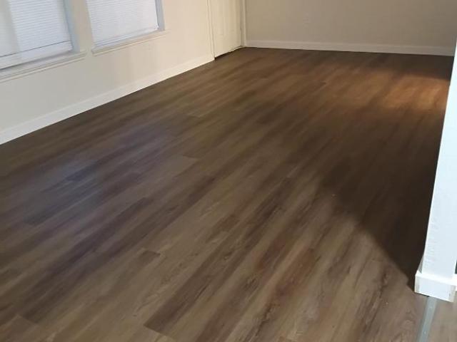 1 Br, 1 bath, Condo 16804 SE Division St