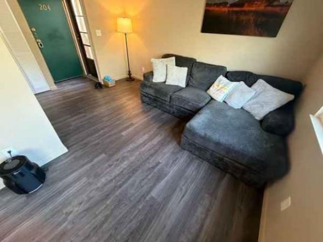 1 Br, 1 bath, Condo 1705 Heatheridge Road