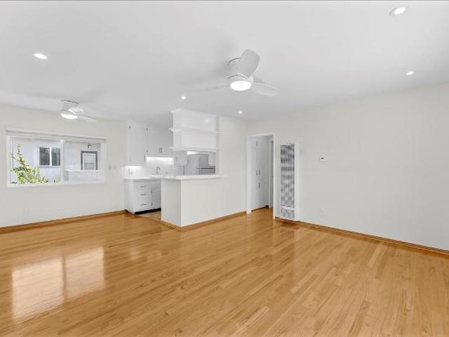 1 Br, 1 bath, Condo 1701 Washington Way