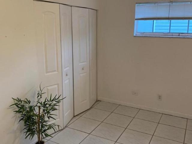 1 Br, 1 bath, Condo 17201 Nw 53 Ave