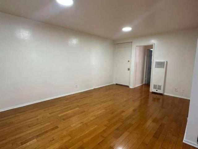 1 Br, 1 bath, Condo 1737 N Sycamore Ave