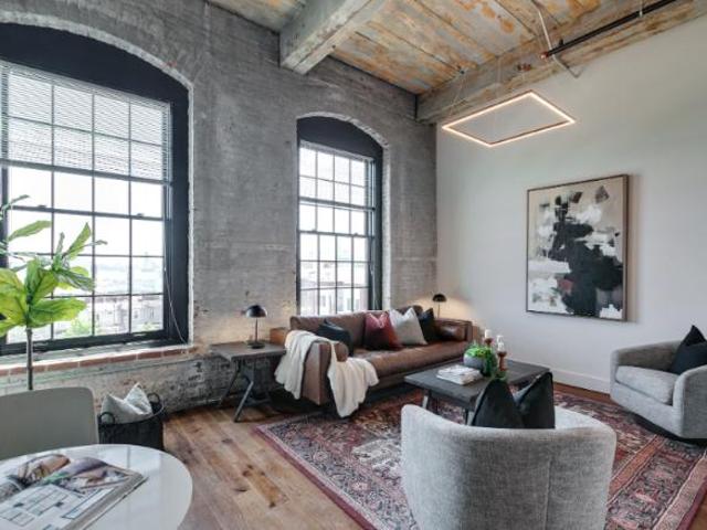 1 Br, 1 bath, Condo 173 W Berks St