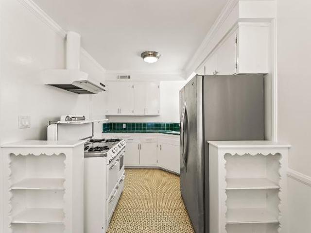 1 Br, 1 bath, Condo 1745 N Mariposa