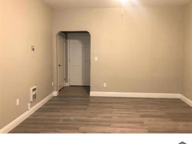 1 Br, 1 bath, Condo 1757 26th Ave