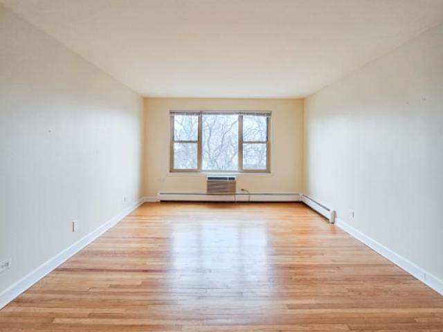 1 Br, 1 bath, Condo 1775 Highland